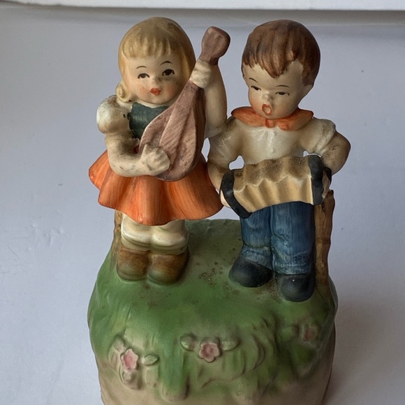 Lefton | Other | Lefton Vintage Figurine Boy And Girl Playing ...
